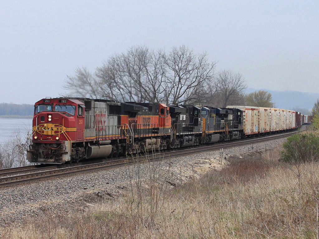 BNSF 263